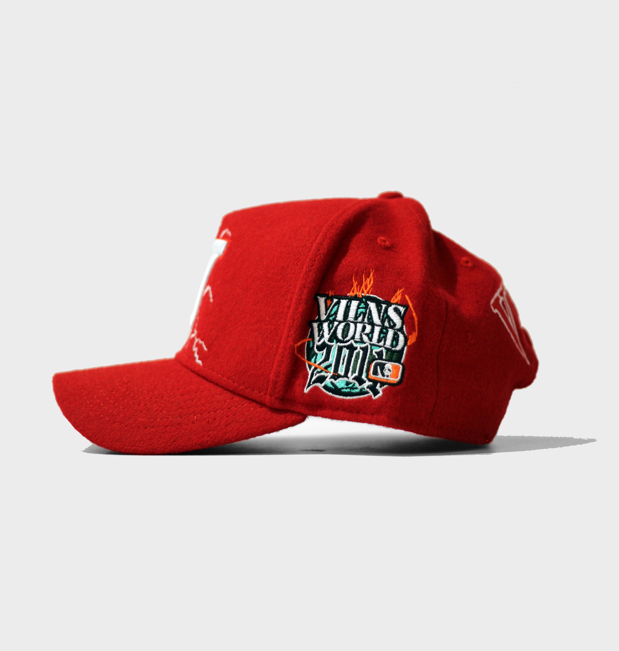 VILN "V" LIGHTNING HAT (RED/GREEN) – VillainAttire